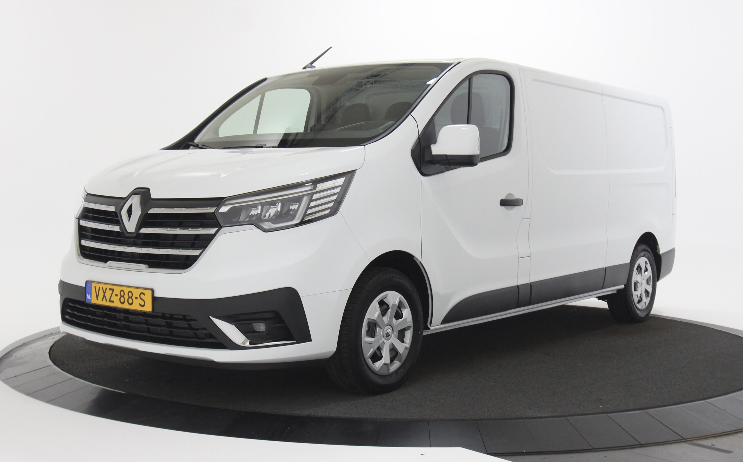 Renault Trafic | 2.0 dCi 130 T30 L2H1 | Work Edition(2023) - Hartstad ...